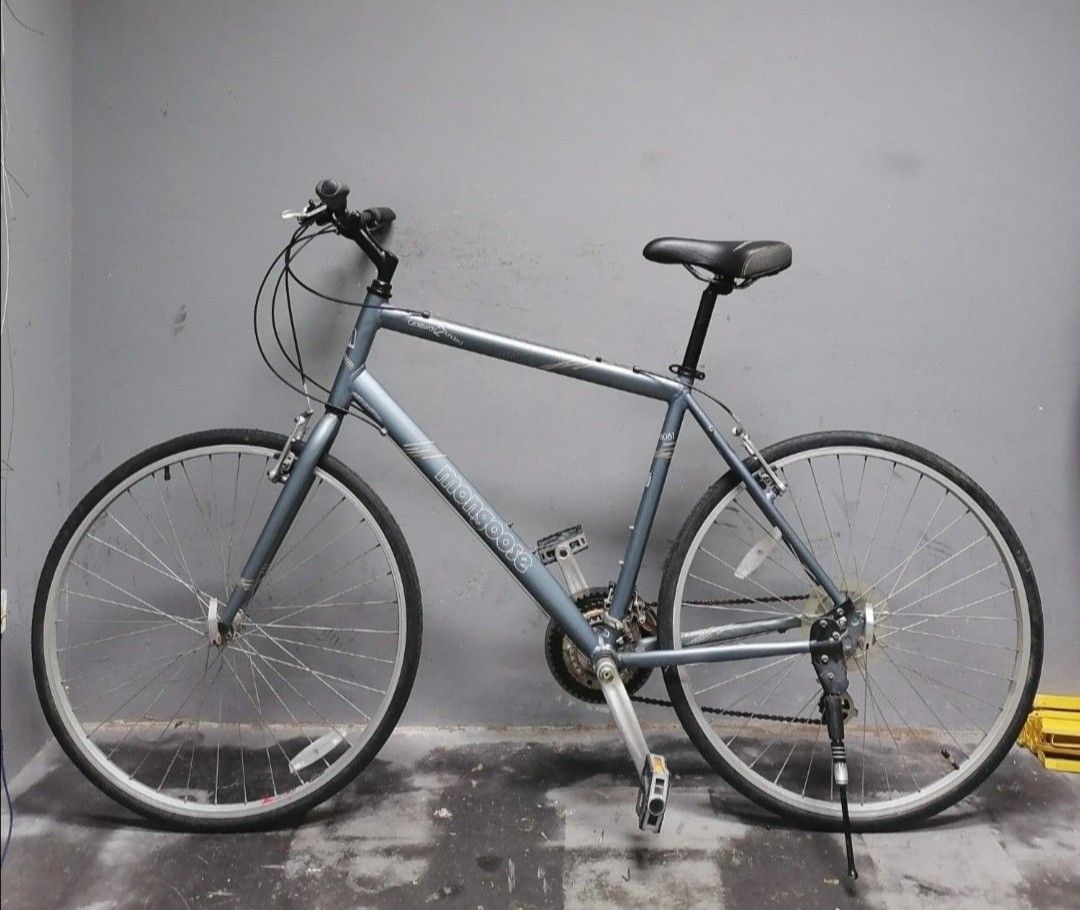 Mongoose Hybrid bike, Sports Equipment, Bicycles & Parts, Bicycles on ...