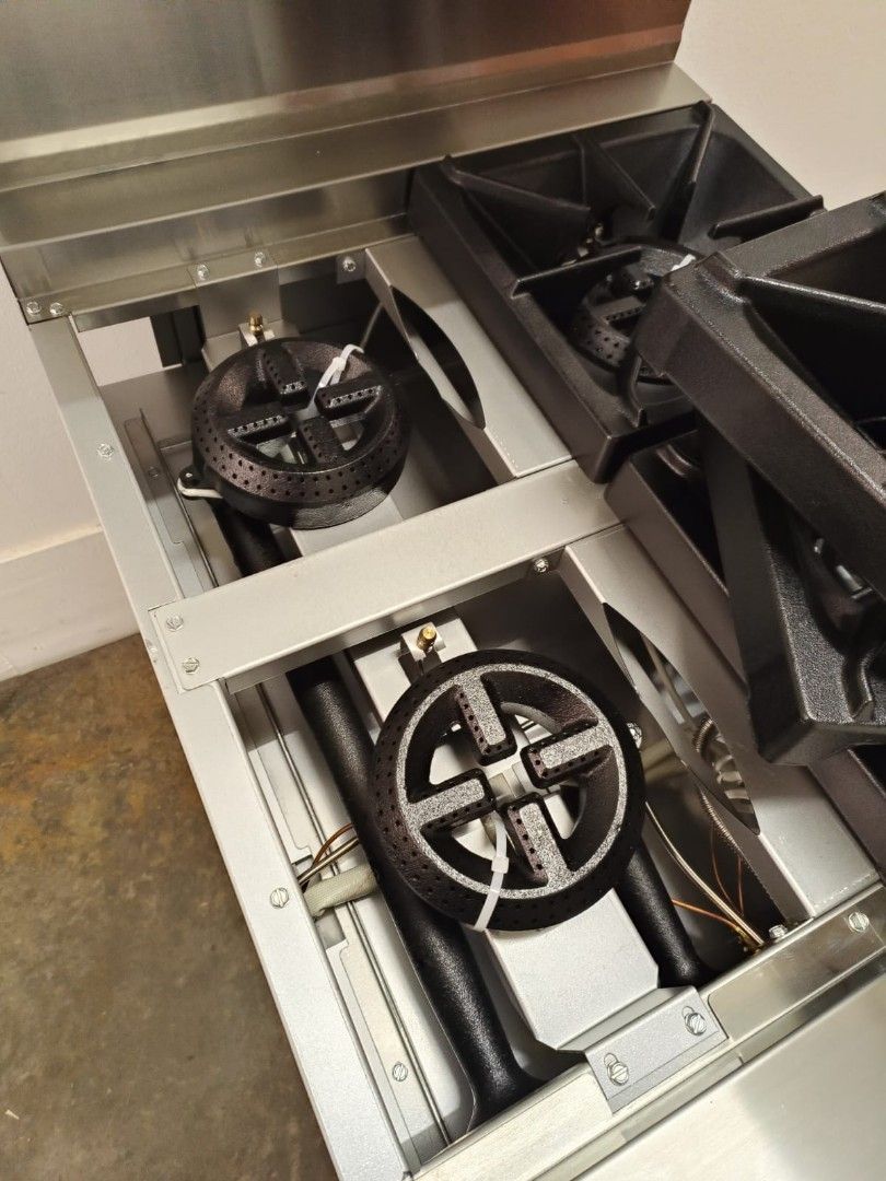 New 4 ring burner with oven, TV & Home Appliances, Kitchen Appliances ...