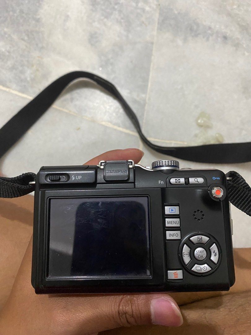 Olympus pen epl1, Photography, Cameras on Carousell