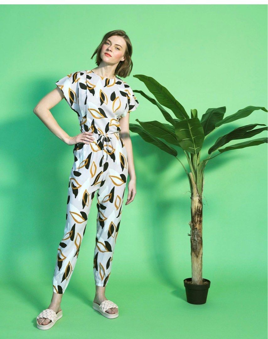 Ong Shunmugam OM 2022 set, Women's Fashion, Dresses & Sets, Sets or ...