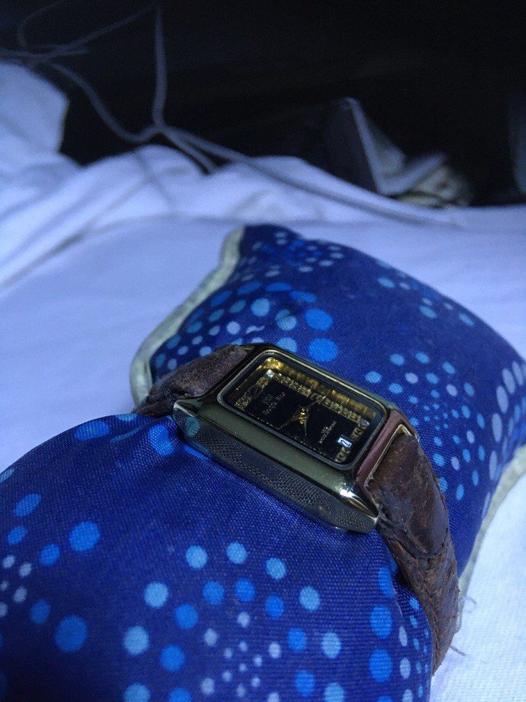 pacific blue quartz authentic on Carousell