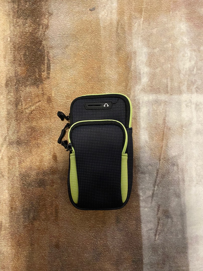 Phone pouch/sling bag, Mobile Phones & Gadgets, Mobile & Gadget ...