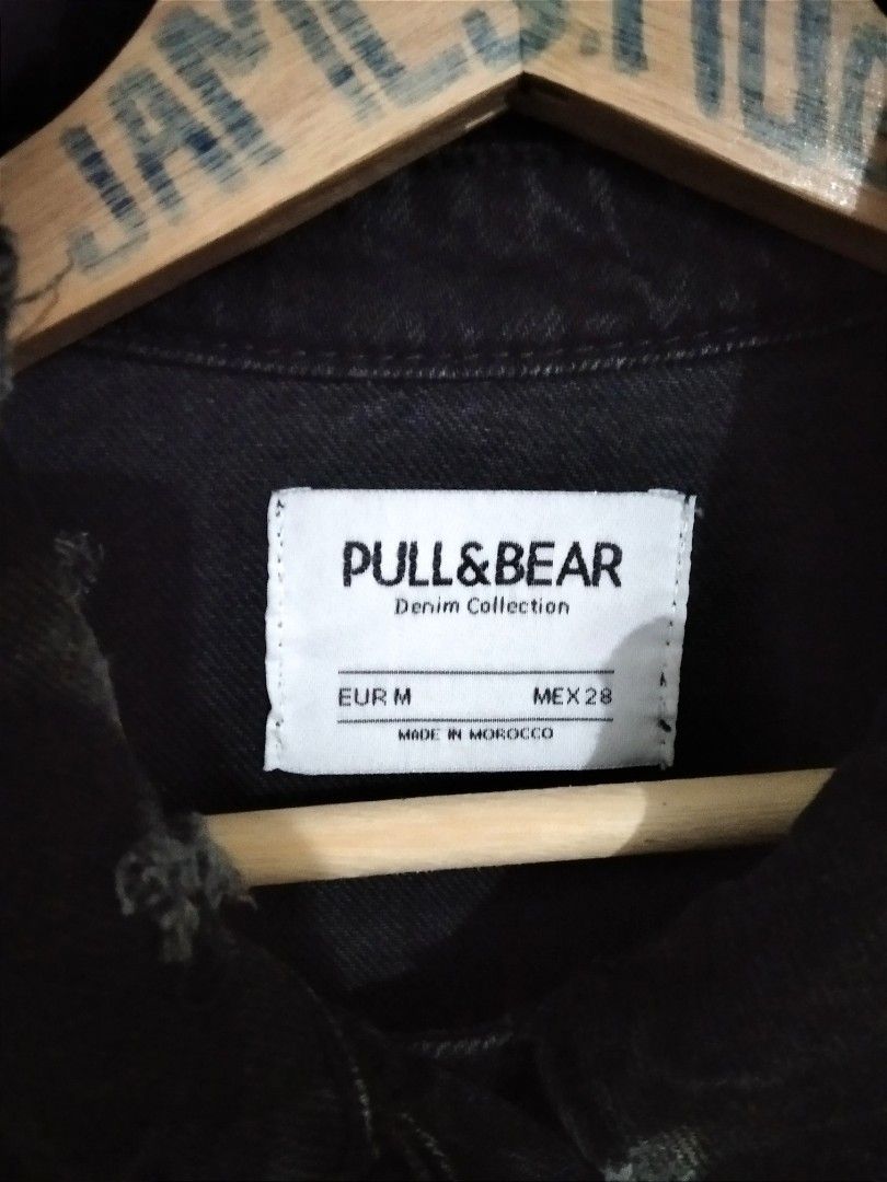 Pull and bear black denim ripped jacket, Men's Fashion, Coats, Jackets and Outerwear on Carousell