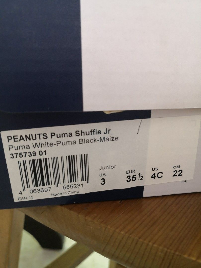 Puma x Peanuts Snoopy Unisex Shuffle, Women's Fashion, Footwear ...