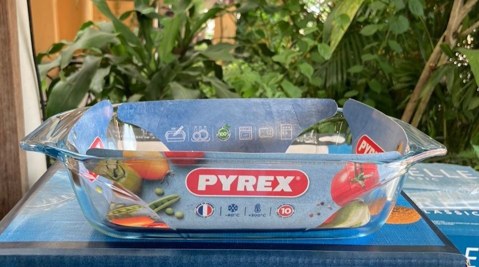 Pyrex Irresistible Glass Rectangular Roaster High Resistance Easy Grip ...