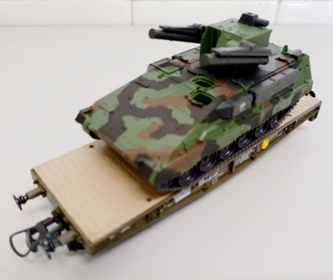 Roco Minitanks 1/87 Roland 1 Anti Aircraft Flak Panzer., Hobbies & Toys ...