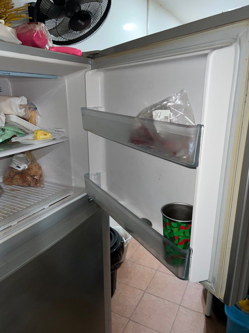 Second hand Hitachi Fridge, TV & Home Appliances, Kitchen Appliances ...