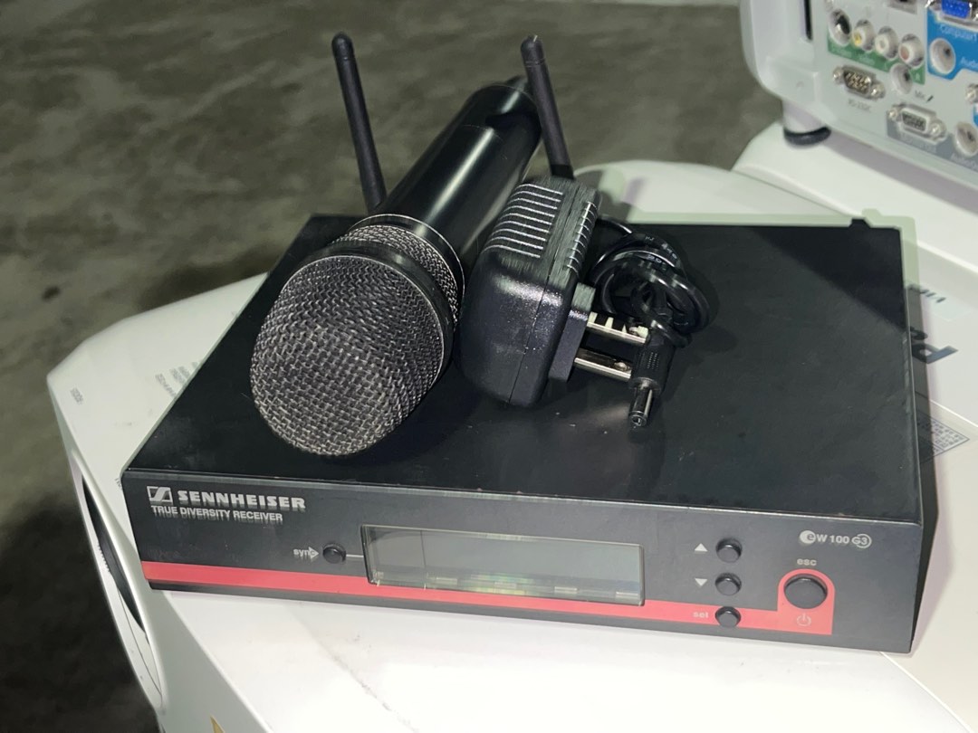 Sennheiser ew100 G3 mic, Audio, Microphones on Carousell