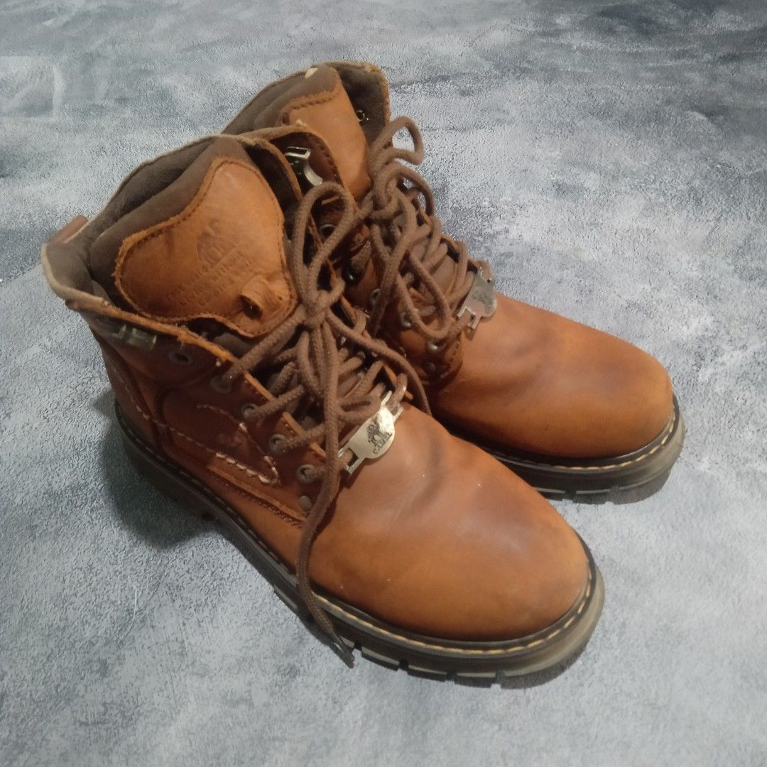 sepatu boots camel coklat bekas second branded preloved, Fesyen Pria ...