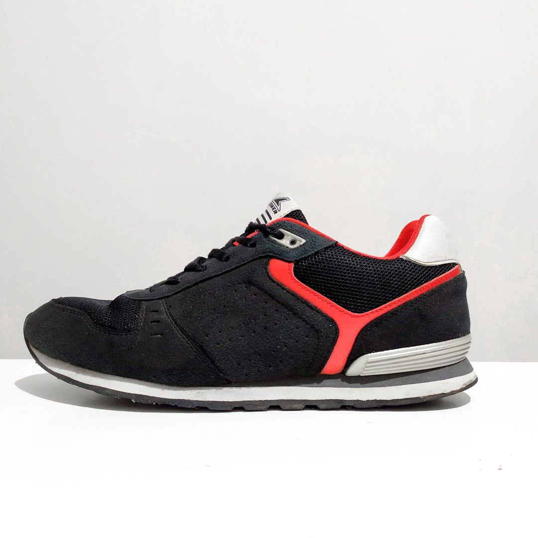 Sepatu Power by Bata Shoes [Used] Size 42, Fesyen Pria, Sepatu ...