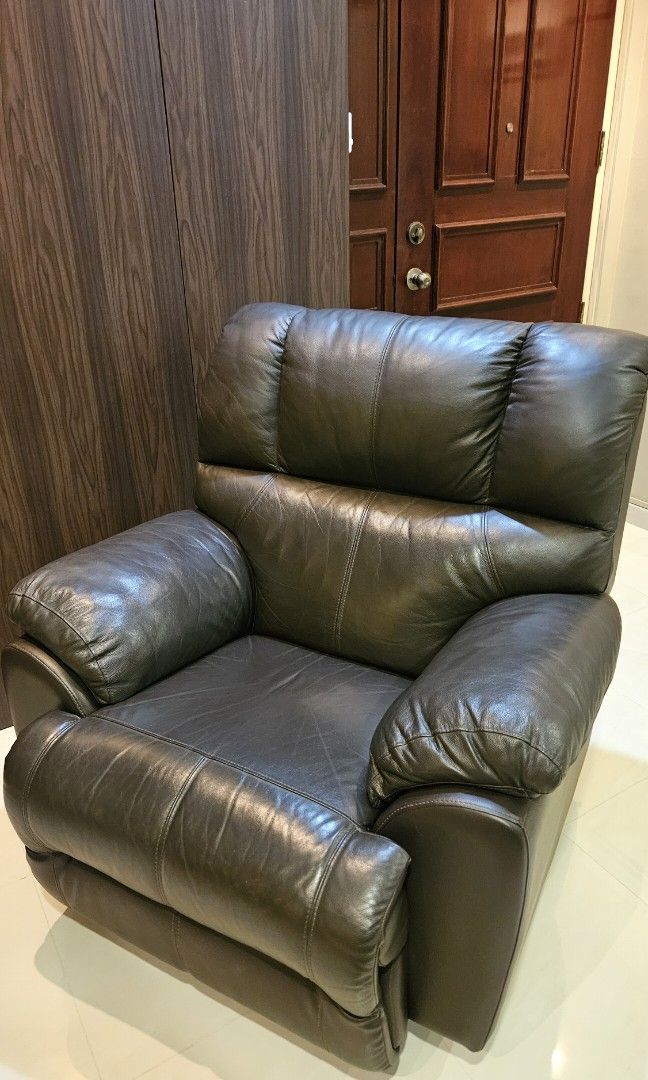Single seat Arm Rest Recliner sofa., Furniture & Home Living, Furniture ...