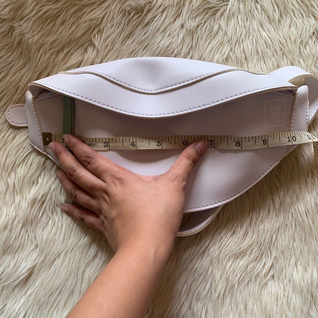 Skin Can Tell White Bummer Body Bag, Women's Fashion, Bags & Wallets ...