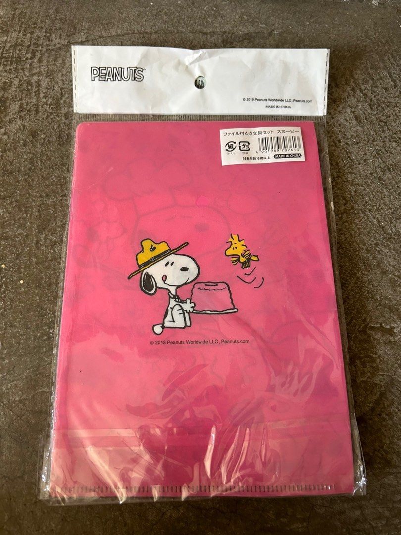 Snoopy stationery set, Hobbies & Toys, Stationery & Craft, Stationery ...