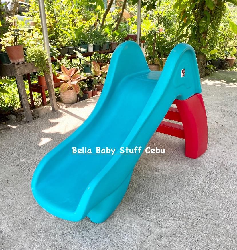 Step2 Step Up Slide, Hobbies & Toys, Toys & Games on Carousell