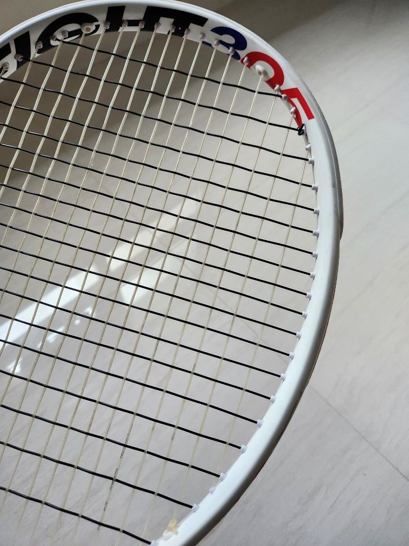 TFight Iso 305 (Medvedev), Sports Equipment, Sports & Games, Racket ...