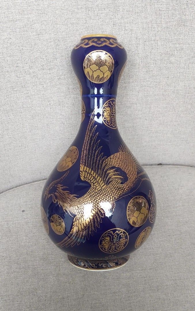 Vas antik phoenix pattern qianlong mark, Antik, Pajangan di Carousell