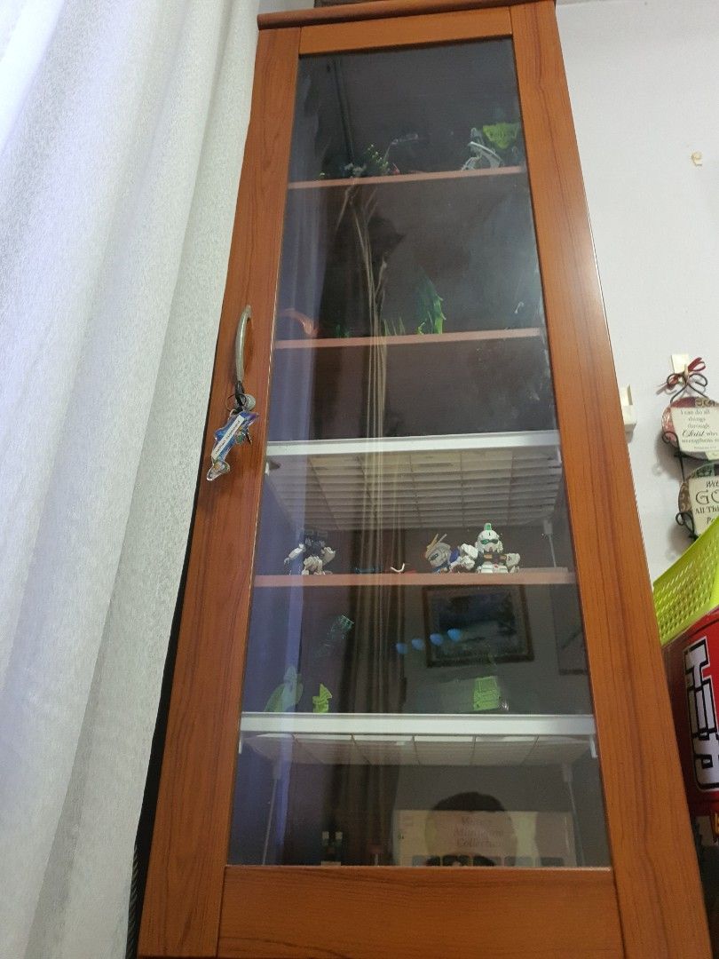 Very good condition Display cabinet with no scratches, Furniture & Home ...