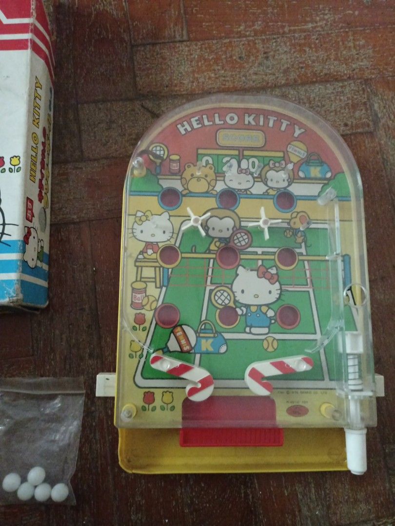 Vintage Hello Kitty Tennis Pinball Toy, Hobbies & Toys, Memorabilia ...