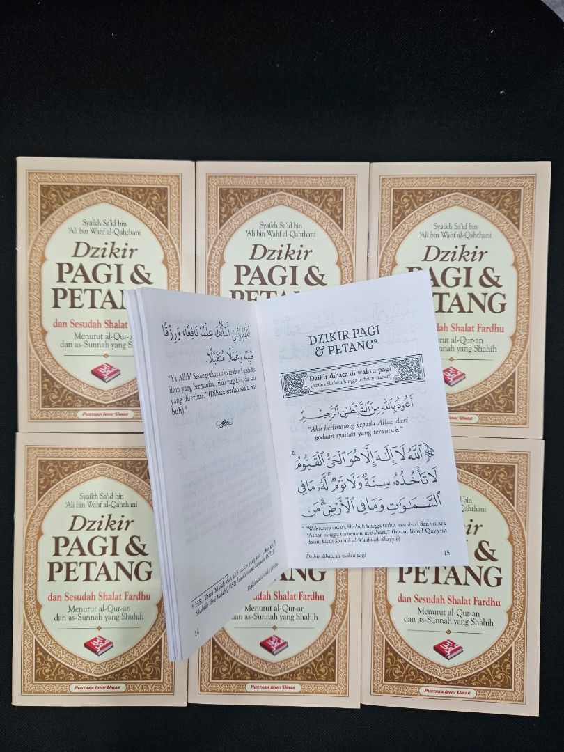 Zikir book with tasbih, Hobbies & Toys, Books & Magazines, Textbooks on ...