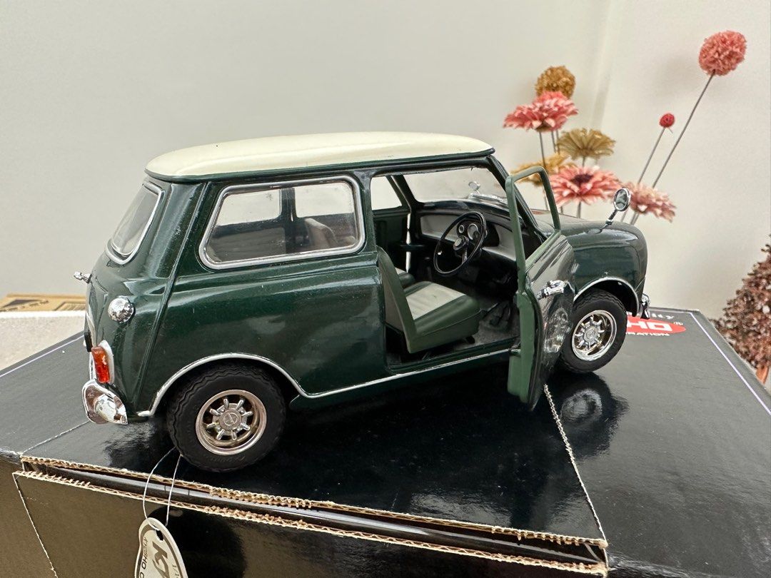 1/18 Kyosho Morris Mini Cooper 1275s, 興趣及遊戲, 收藏品及紀念品, 古董收藏 - Carousell