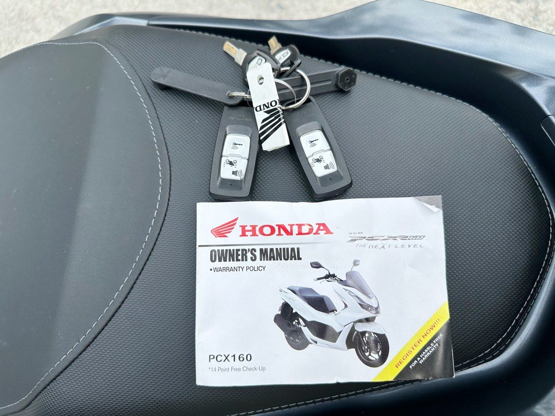 2022 Honda PCX Top box, Motorbikes, Motorbikes for Sale on Carousell