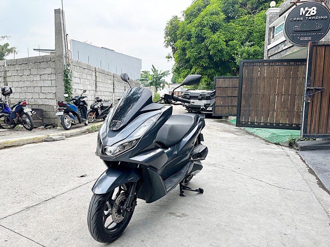 2022 Honda PCX Top box, Motorbikes, Motorbikes for Sale on Carousell