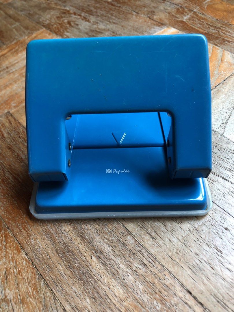 2 hole punch, Hobbies & Toys, Stationery & Craft, Stationery & School ...