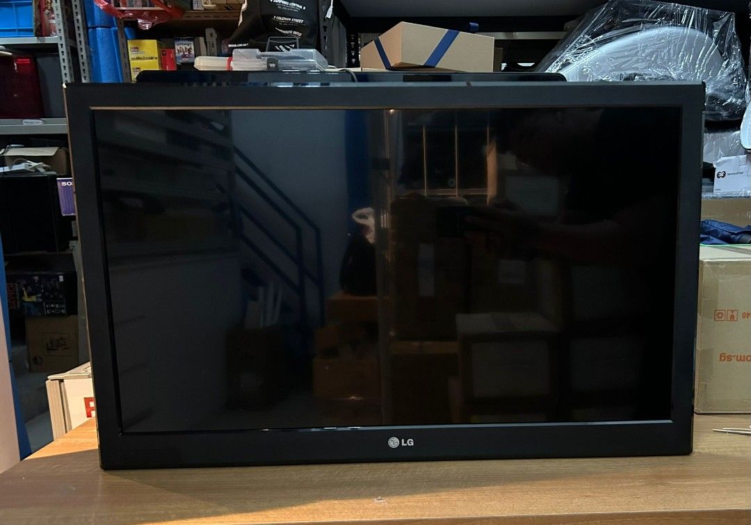 32" tv [ LG / Aquos/ Sony], TV & Home Appliances, TV & Entertainment ...