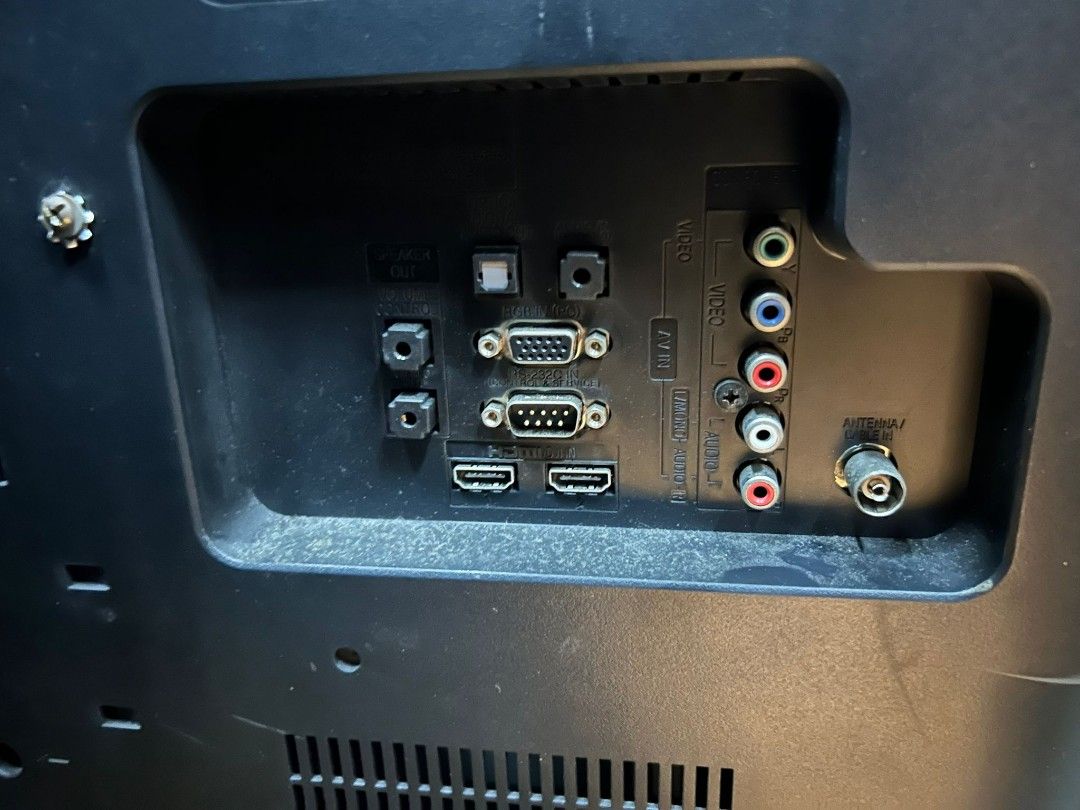 32" tv [ LG / Aquos/ Sony], TV & Home Appliances, TV & Entertainment ...