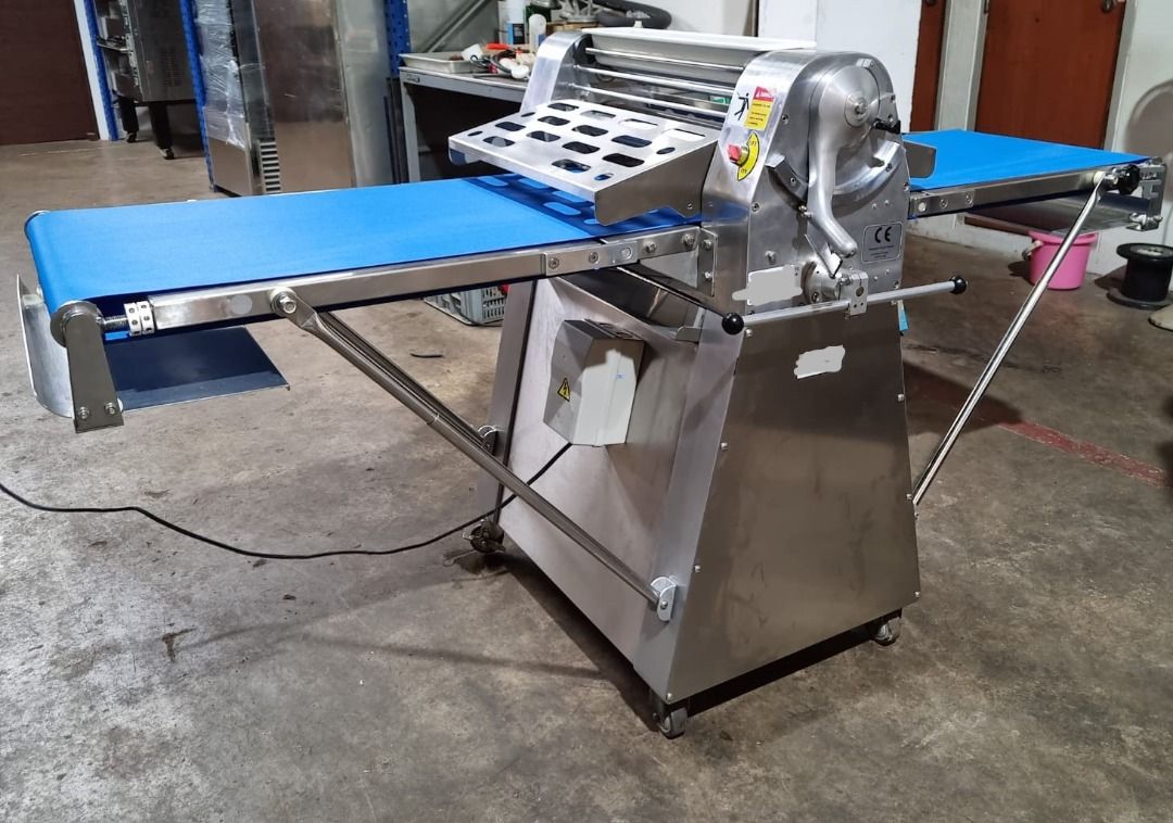 Automatic Dough Sheeter, TV & Home Appliances, Kitchen Appliances ...