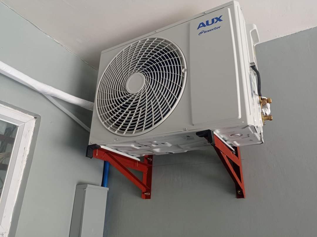 AUX F-SERIES INVERTER SPLIT TYPE AIRCON, TV & Home Appliances, Air ...