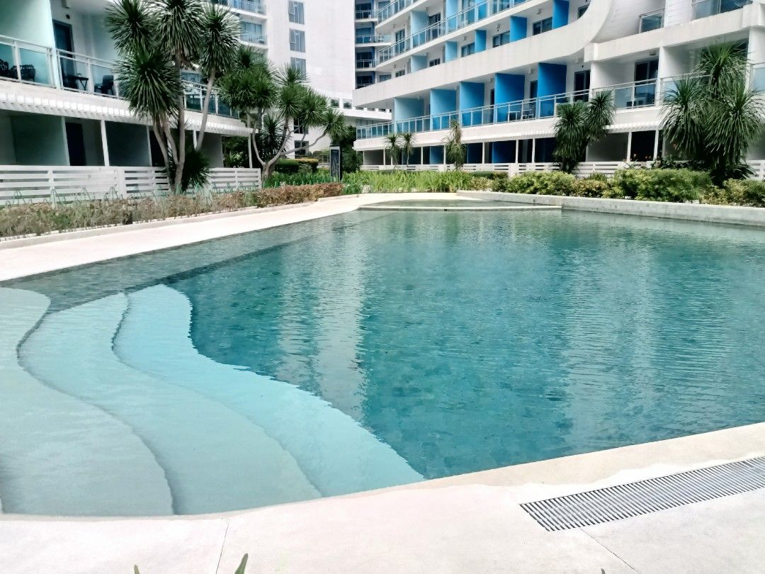Azure Urban Resort Residence Rio East Tower Bank Foreclosed Condo Unit ...