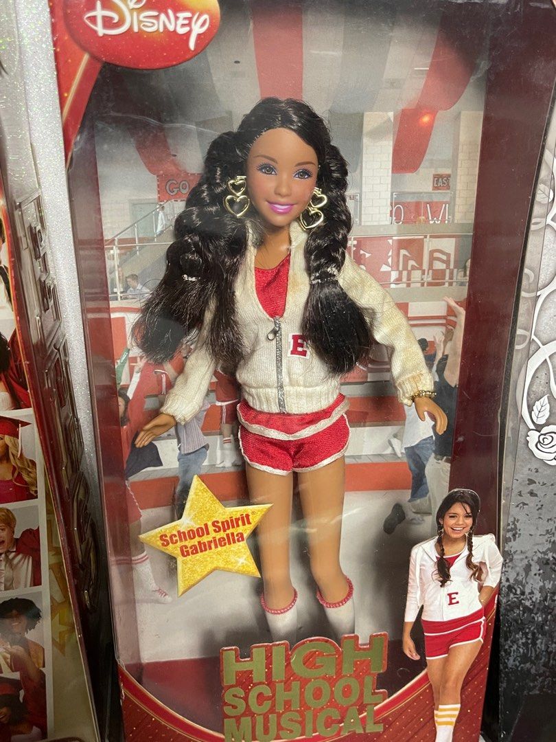 Barbie Mattel high school musical Disney descendants dolls, Hobbies ...