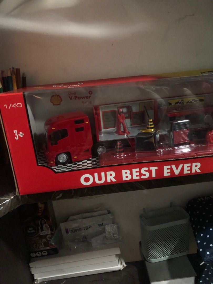 Bburago Shell V-Power Collectibles 1/40, Hobbies & Toys, Memorabilia ...