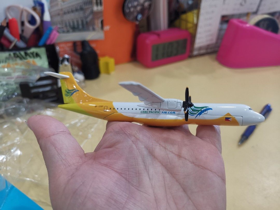 Cebu Pacific Air Bus Model Passenger Plane Model With Display Stand ...