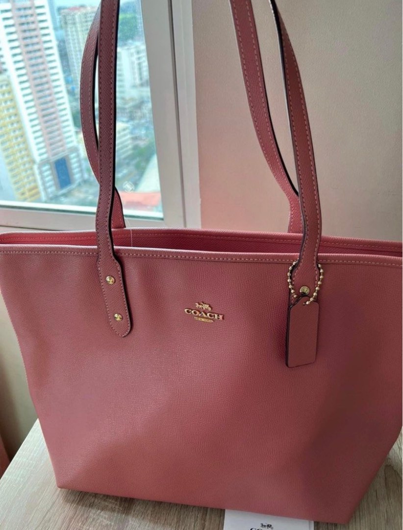 Coach Crossgrain Leather City Zip Tote, Women's Fashion, Bags & Wallets, Tote Bags on Carousell
