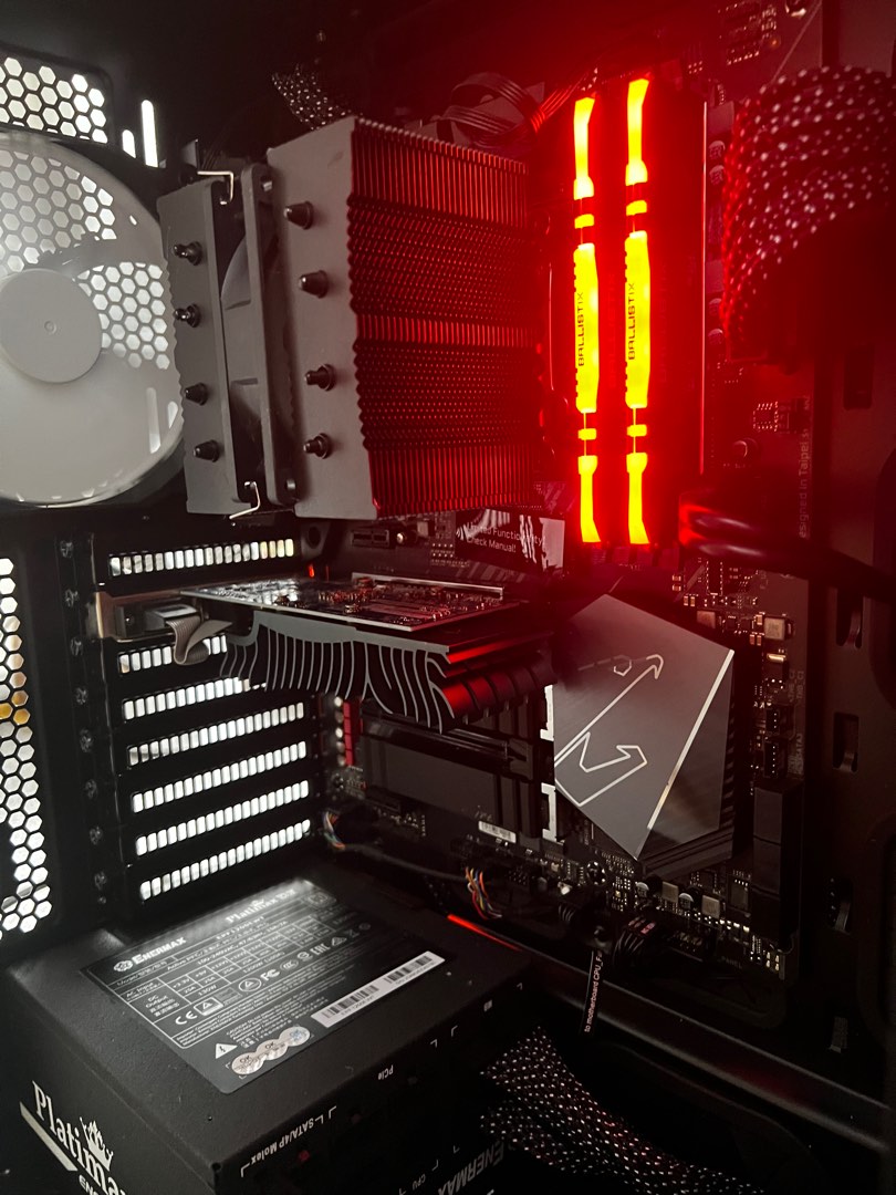 Computer And Keyboard Mouse Computers And Tech Desktops On Carousell