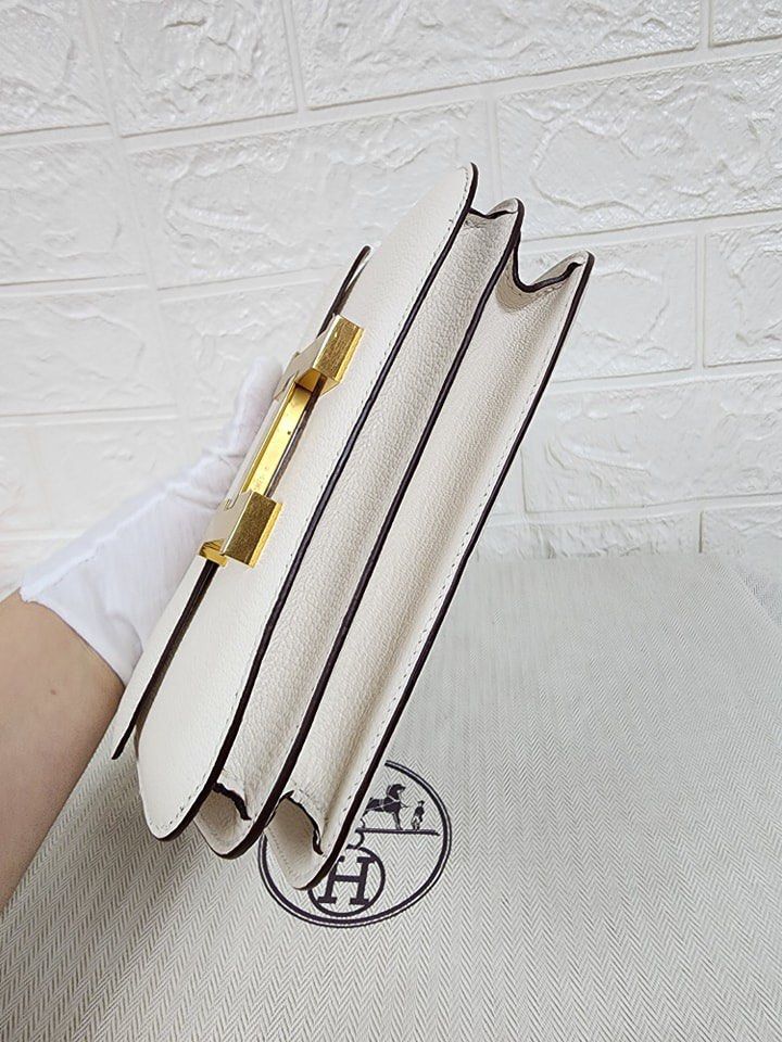 Constance mini Color Nata Z,stamp ghw, 名牌, 手袋及銀包 - Carousell