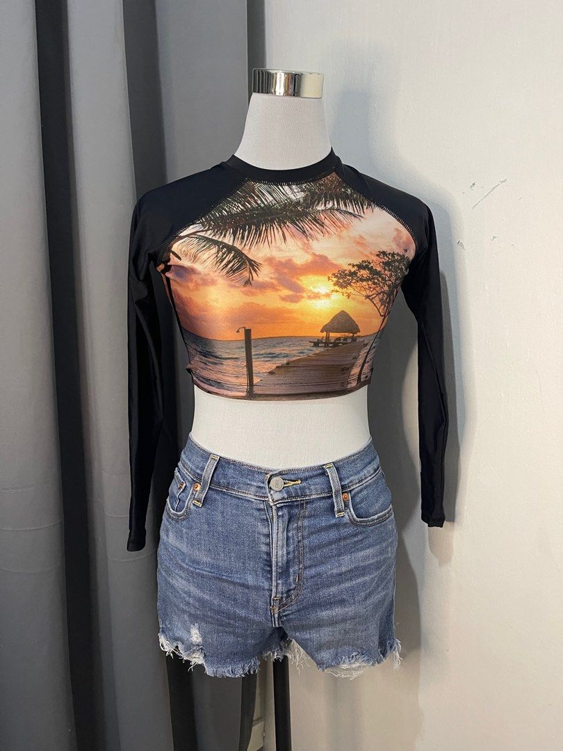 Cropped Rash Guard On Carousell