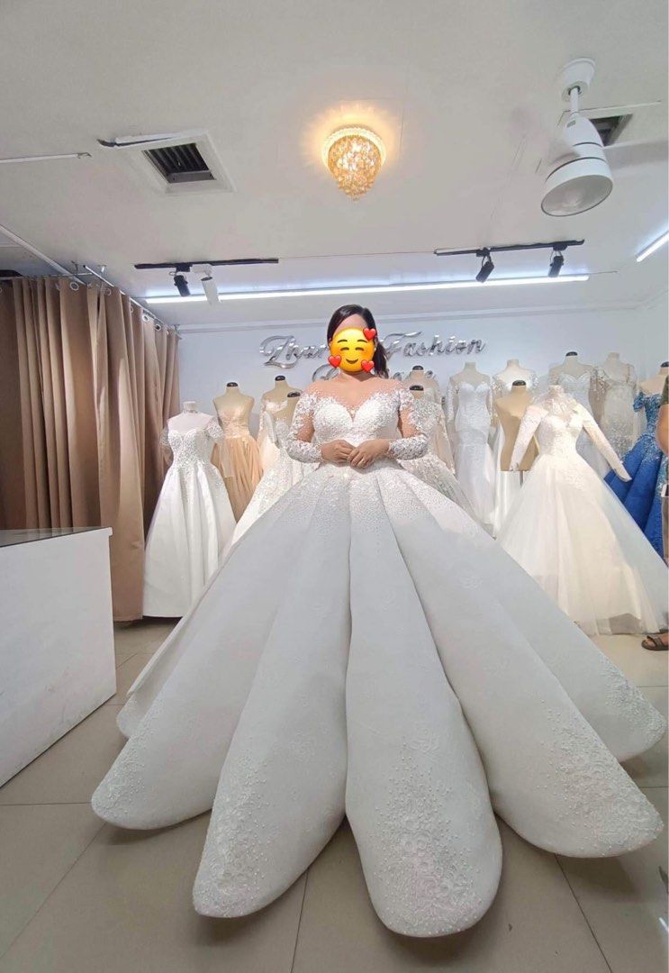 Custom Made 2-way Chelsea Cone Wedding Dress on Carousell