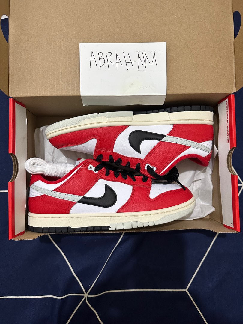 Dunk low chicago split, Men's Fashion, Footwear, Sneakers on Carousell