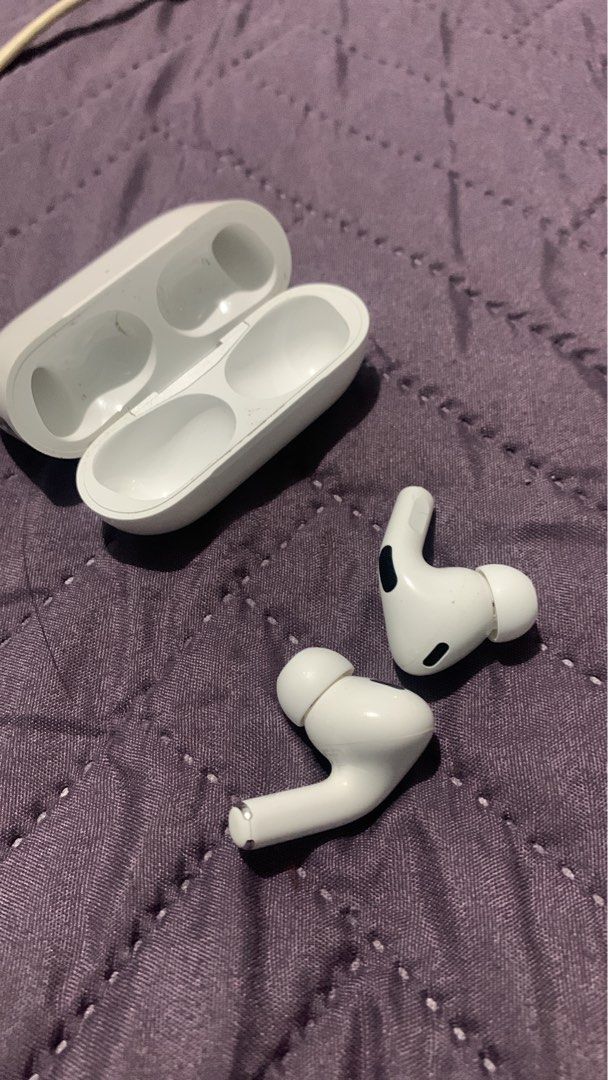 Earpods Pro on Carousell