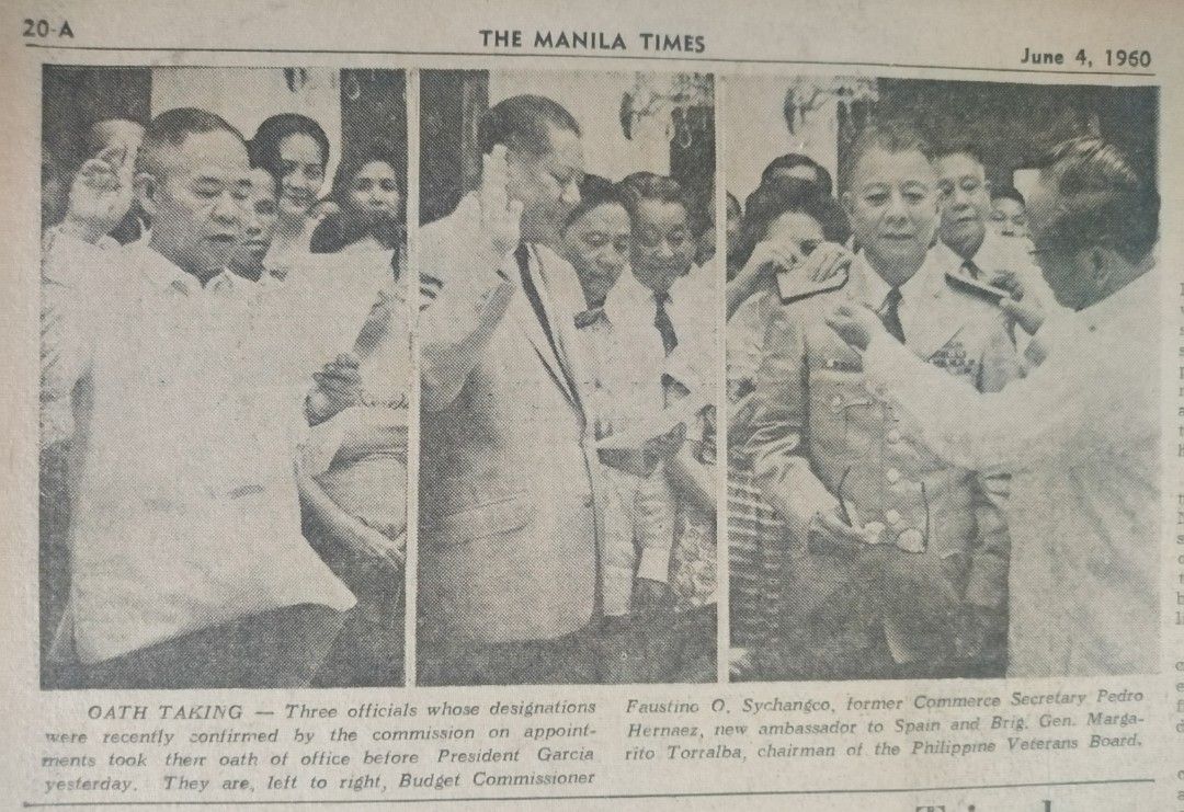 SALE (EXTREMELY RARE) 1960 Luis Taruc/Arsenio Lacson Newspaper, Hobbies ...