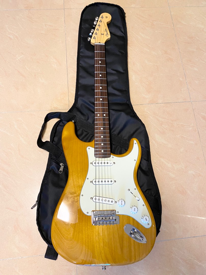 Fender japan hybrid ii stratocaster guitar, 興趣及遊戲, 音樂、樂器 & 配件, 樂器 ...