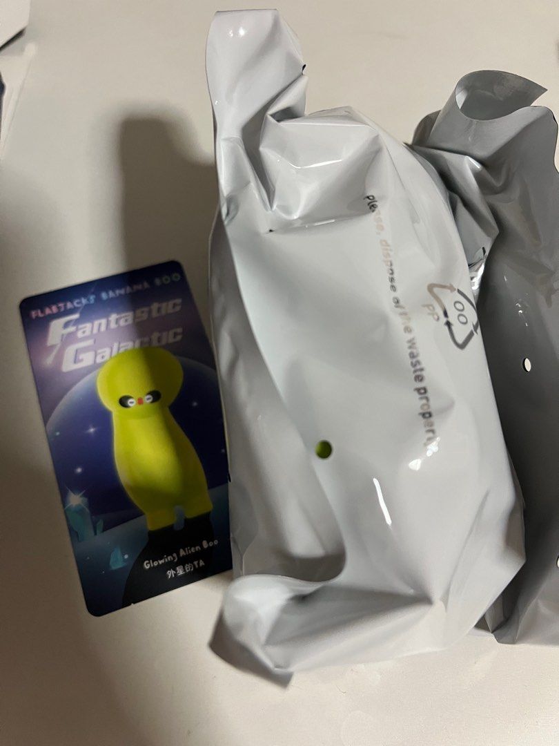 Flabjacks Banana Boo Glowing Alien Boo, Hobbies & Toys, Toys & Games on ...