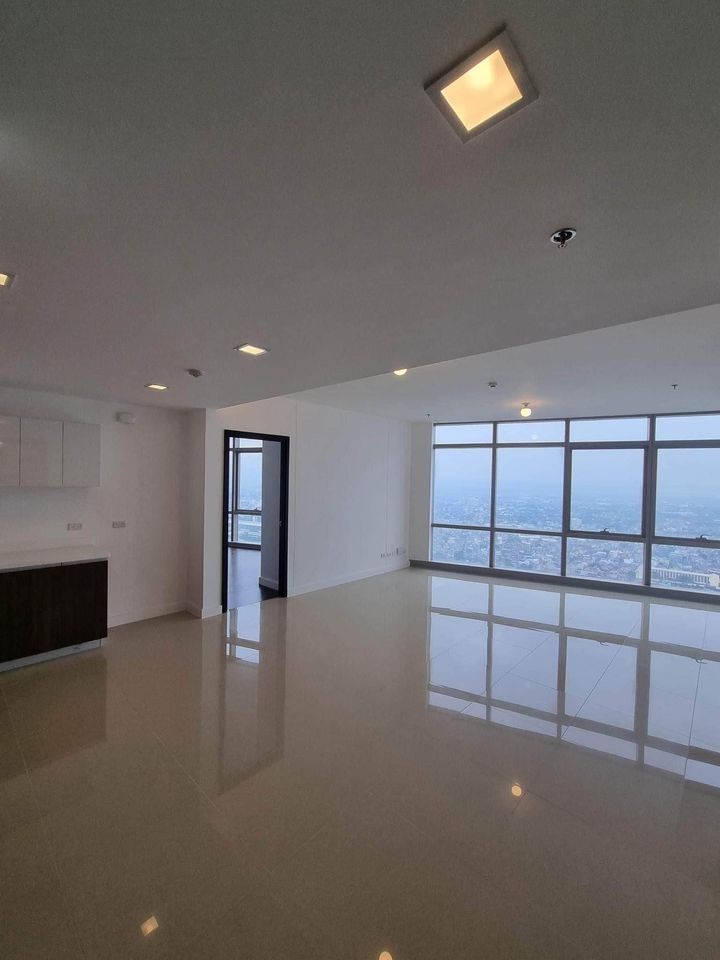 For Sale: Bedroom East Gallery Place in BGC British School Manila ...