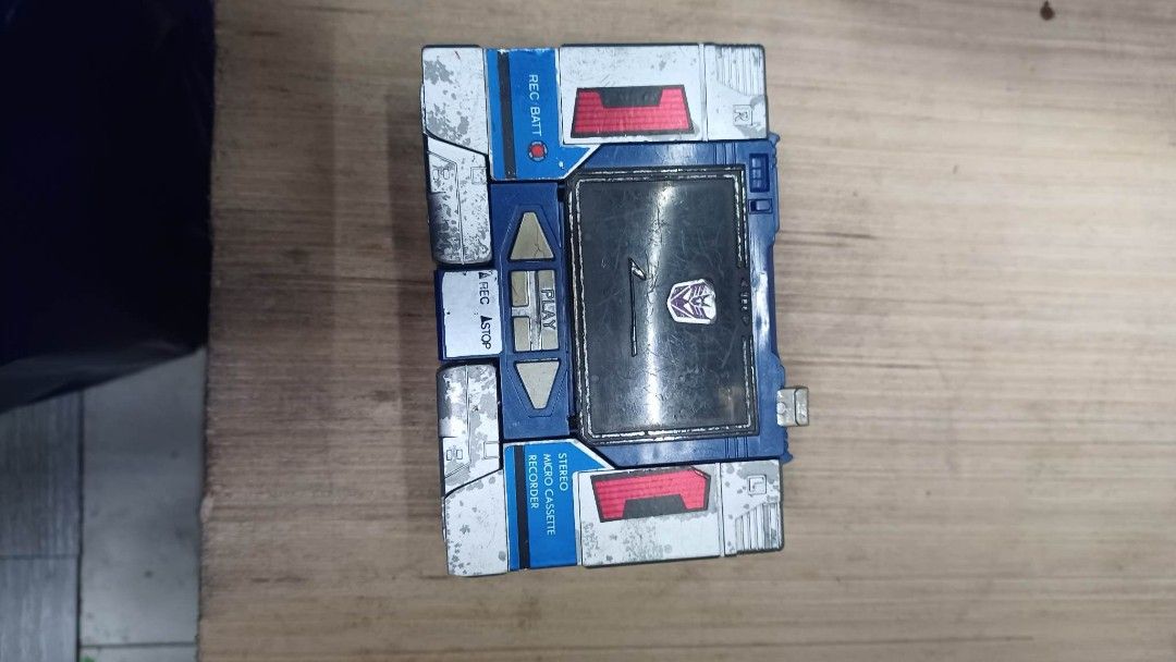 G1 Vintage Soundwave complete on Carousell
