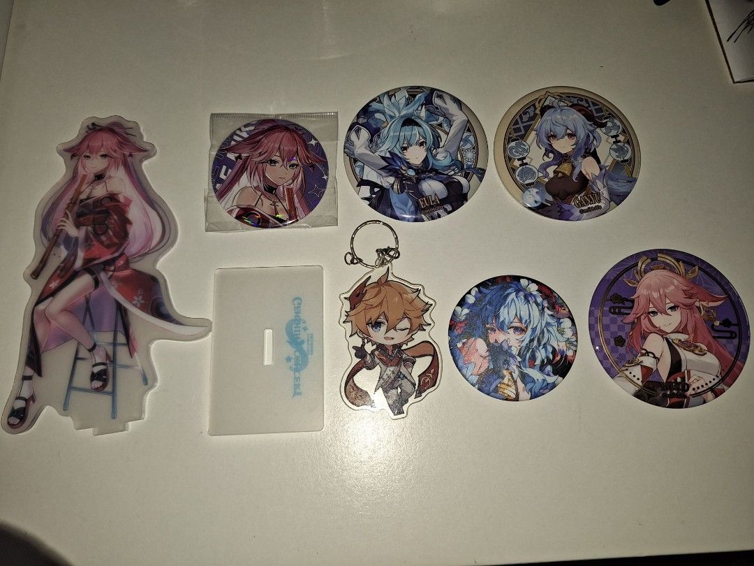Genshin impact merch/ acrylic stands/ badges/ keychains/ acrylic ...