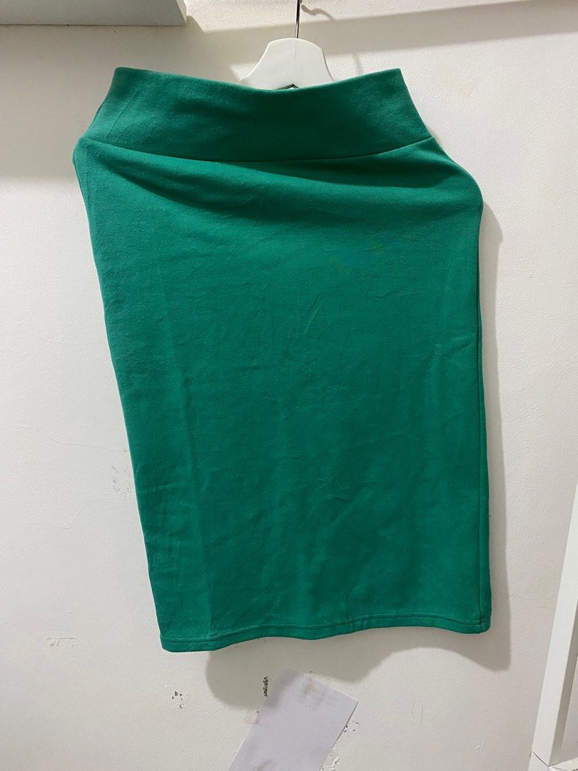 Green Skirt / rok span, Fesyen Wanita, Pakaian Wanita, Gaun & Rok di ...