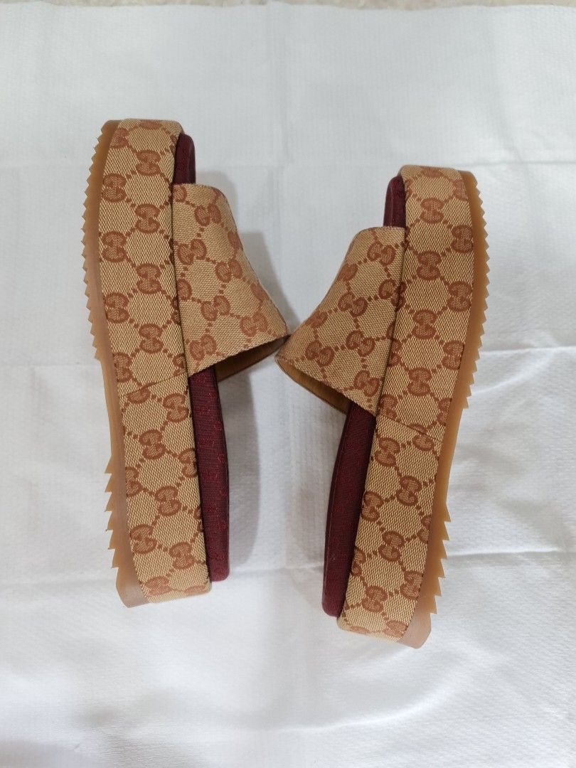 Gucci sandals, Women's Fashion, Footwear, Sandals on Carousell